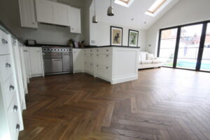 How To Done Herringbone Flooring Installation | TheInstallers